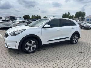 Balts Kia Niro 2018 Tauragė, ar dzinēja tilpumu 1.58 L un nobraukumu 270 tūkst. km par 7200 €, foto 7 vietnē AUTOMOTO.COM.LV