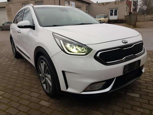 Balts Kia Niro 2019 Šauļi, ar dzinēja tilpumu 1.59 L un nobraukumu 192 tūkst. km par 10700 €, foto 3 vietnē AUTOMOTO.COM.LV