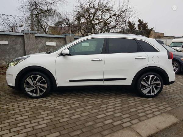 Balts Kia Niro 2019 Šauļi, ar dzinēja tilpumu 1.59 L un nobraukumu 192 tūkst. km par 10700 €, foto 7 vietnē AUTOMOTO.COM.LV