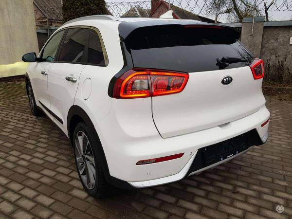 Balts Kia Niro 2019 Šauļi, ar dzinēja tilpumu 1.59 L un nobraukumu 192 tūkst. km par 10700 €, foto 8 vietnē AUTOMOTO.COM.LV