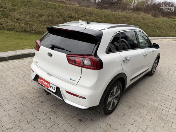 Balts Kia Niro 2019 Viļņa, ar dzinēja tilpumu 1.60 L un nobraukumu 235 tūkst. km par 10850 €, foto 5 vietnē AUTOMOTO.COM.LV