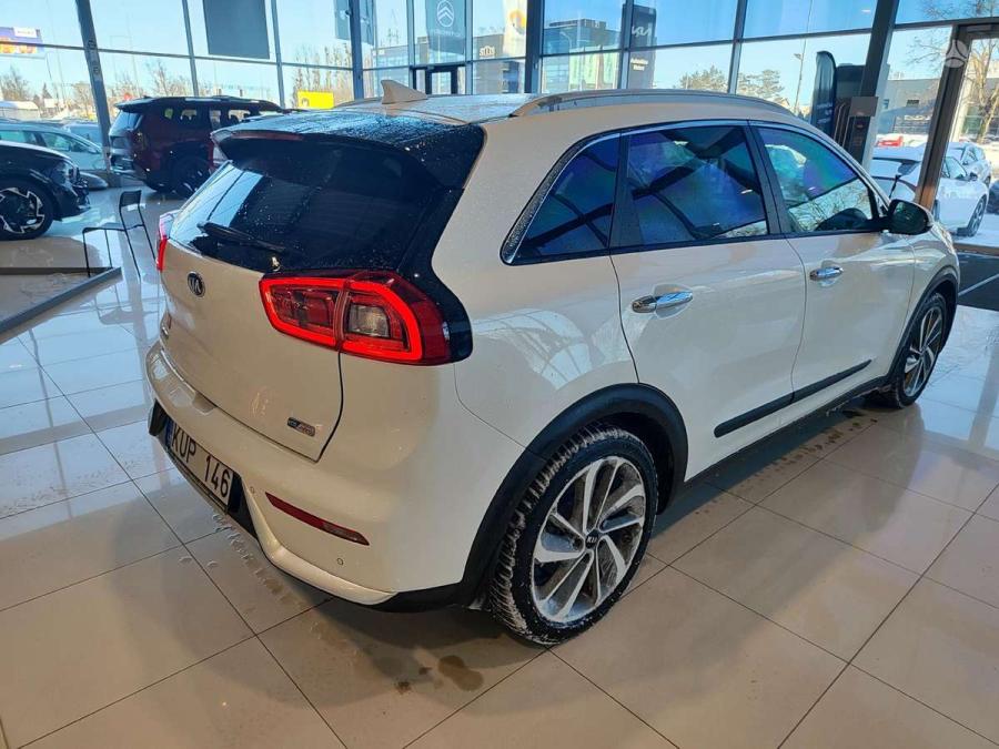 Balts Kia Niro 2019 Kauņa, ar dzinēja tilpumu 1.58 L un nobraukumu 148 tūkst. km par 12500 €, foto 5 vietnē AUTOMOTO.COM.LV