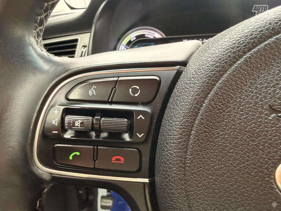 Белый Киа Niro 2019 в Вильнюс, объемом двигателя 1.60 л и пробегом 255 тыс. км за 10350 €, фото 25 на AUTOMOTO.COM.LV