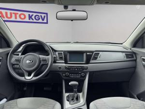 Белый Киа Niro 2019 в Каунас, объемом двигателя 1.60 л и пробегом 148 тыс. км за 12499 €, фото 12 на AUTOMOTO.COM.LV