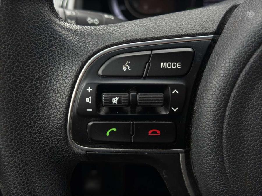 Белый Киа Niro 2019 в Каунас, объемом двигателя 1.60 л и пробегом 148 тыс. км за 12499 €, фото 18 на AUTOMOTO.COM.LV
