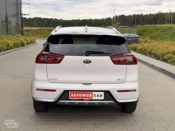 Balts Kia Niro 2019 Viļņa, ar dzinēja tilpumu 1.60 L un nobraukumu 255 tūkst. km par 9250 €, foto 6 vietnē AUTOMOTO.COM.LV