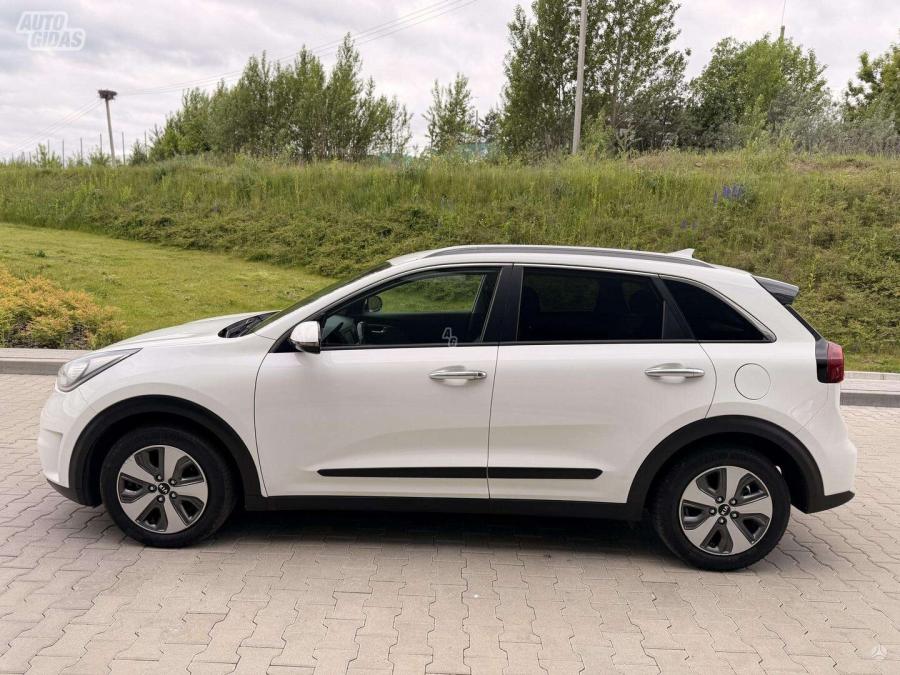 Белый Киа Niro 2019 в Вильнюс, объемом двигателя 1.60 л и пробегом 255 тыс. км за 9250 €, фото 9 на AUTOMOTO.COM.LV