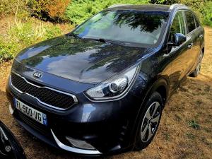 White Kia Niro 2019 in Klaipeda, with an engine capacity of 1.59 L and mileage of 207 thousand km for 8800 €, photo  on AUTOMOTO.COM.LV