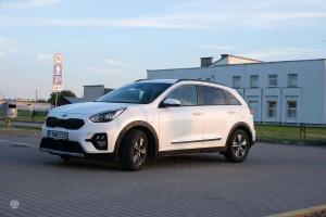 Balts Kia Niro 2020 Pasvalys, ar dzinēja tilpumu 1.58 L un nobraukumu 163 tūkst. km par 13700 €, foto 5 vietnē AUTOMOTO.COM.LV