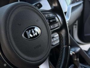 Balts Kia Niro 2020 Pasvalys, ar dzinēja tilpumu 1.58 L un nobraukumu 163 tūkst. km par 13700 €, foto 15 vietnē AUTOMOTO.COM.LV
