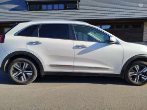 Balts Kia Niro 2020 Viļņa, ar dzinēja tilpumu 1.58 L un nobraukumu 101 tūkst. km par 17400 €, foto 5 vietnē AUTOMOTO.COM.LV