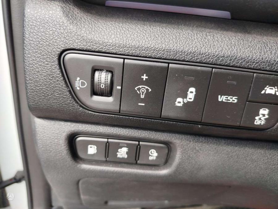Balts Kia Niro 2020 Viļņa, ar dzinēja tilpumu 1.58 L un nobraukumu 101 tūkst. km par 17400 €, foto 7 vietnē AUTOMOTO.COM.LV