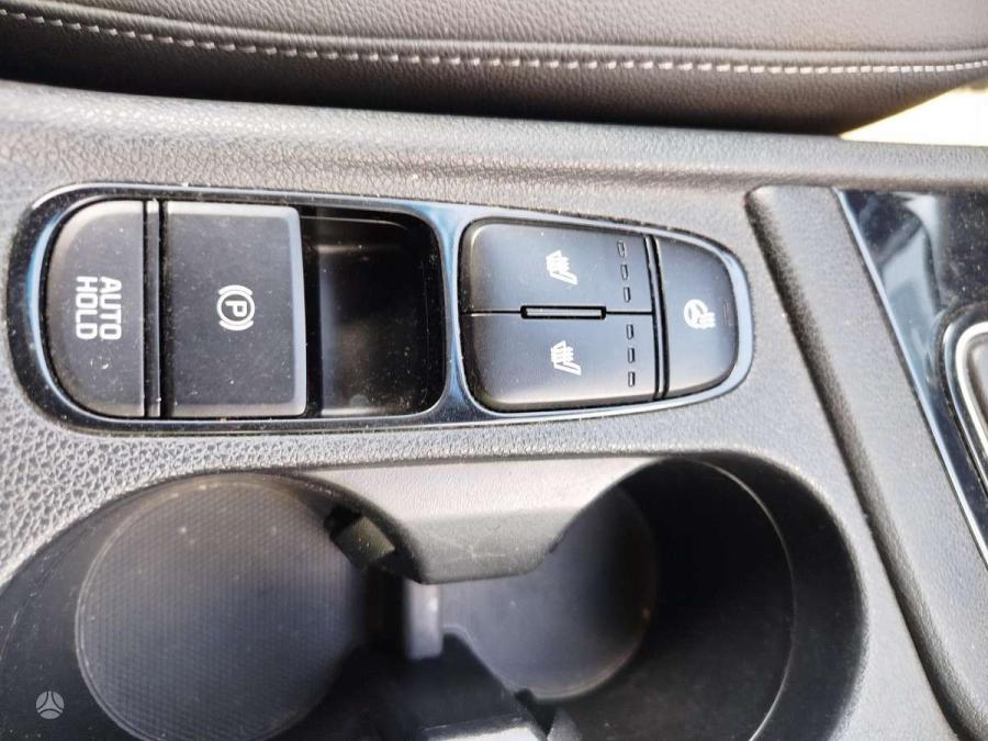 Balts Kia Niro 2020 Viļņa, ar dzinēja tilpumu 1.58 L un nobraukumu 101 tūkst. km par 17400 €, foto 10 vietnē AUTOMOTO.COM.LV