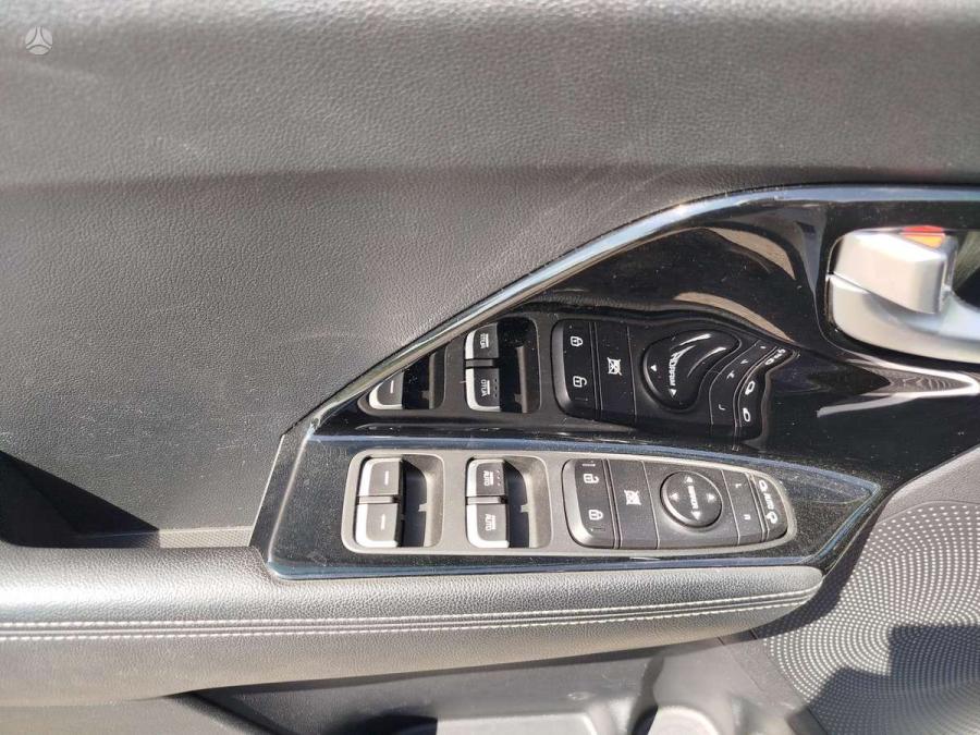 Balts Kia Niro 2020 Viļņa, ar dzinēja tilpumu 1.58 L un nobraukumu 101 tūkst. km par 17400 €, foto 14 vietnē AUTOMOTO.COM.LV