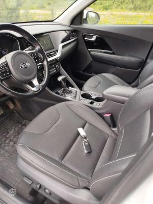 Balts Kia Niro 2020 Viļņa, ar dzinēja tilpumu 1.58 L un nobraukumu 101 tūkst. km par 17400 €, foto 16 vietnē AUTOMOTO.COM.LV