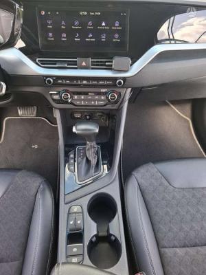 Balts Kia Niro 2020 Viļņa, ar dzinēja tilpumu 1.58 L un nobraukumu 116 tūkst. km par 16990 €, foto 13 vietnē AUTOMOTO.COM.LV