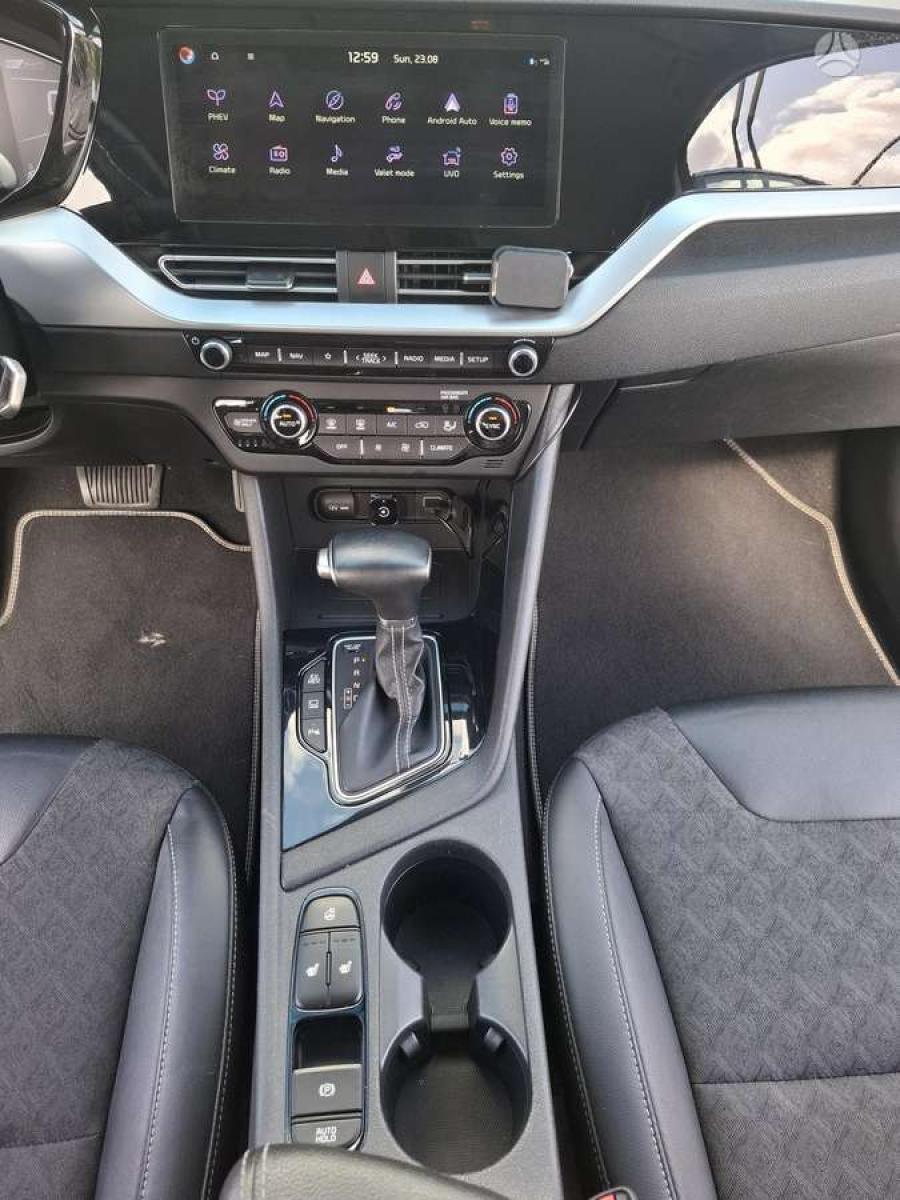 Balts Kia Niro 2020 Viļņa, ar dzinēja tilpumu 1.58 L un nobraukumu 116 tūkst. km par 16990 €, foto 13 vietnē AUTOMOTO.COM.LV