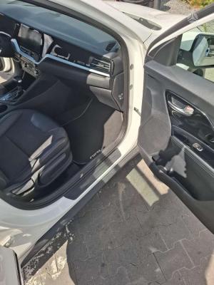 Balts Kia Niro 2020 Viļņa, ar dzinēja tilpumu 1.58 L un nobraukumu 116 tūkst. km par 16990 €, foto 17 vietnē AUTOMOTO.COM.LV