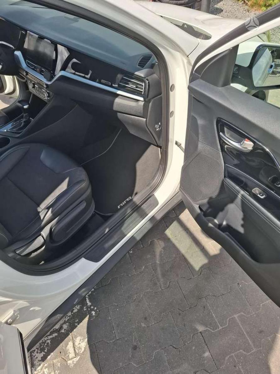 Balts Kia Niro 2020 Viļņa, ar dzinēja tilpumu 1.58 L un nobraukumu 116 tūkst. km par 16990 €, foto 17 vietnē AUTOMOTO.COM.LV