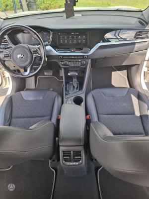 Balts Kia Niro 2020 Viļņa, ar dzinēja tilpumu 1.58 L un nobraukumu 116 tūkst. km par 16990 €, foto 20 vietnē AUTOMOTO.COM.LV
