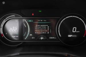 White Kia Niro 2020 in Vilnius, with an engine capacity of 0.00 L and mileage of 120 thousand km for 14500 €, photo 20 on AUTOMOTO.COM.LV