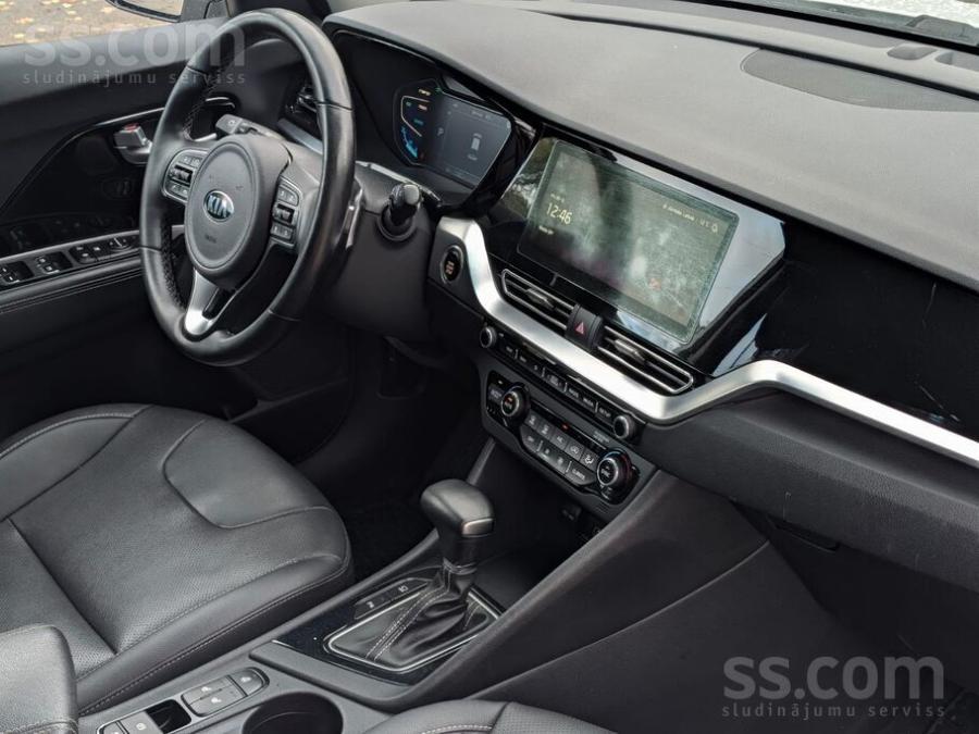 White Kia Niro 2020 in Jurmala, with an engine capacity of 1.60 L and mileage of 0 thousand km for 13850 €, photo 12 on AUTOMOTO.COM.LV