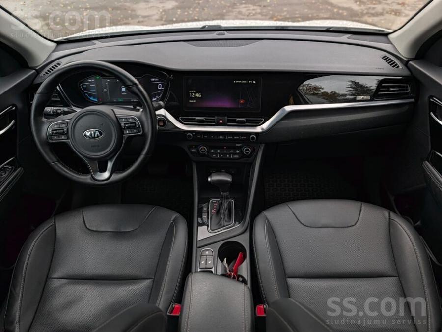 White Kia Niro 2020 in Jurmala, with an engine capacity of 1.60 L and mileage of 0 thousand km for 13850 €, photo 15 on AUTOMOTO.COM.LV