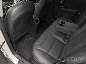 White Kia Niro 2020 in Jurmala, with an engine capacity of 1.60 L and mileage of 0 thousand km for 13850 €, photo 18 on AUTOMOTO.COM.LV
