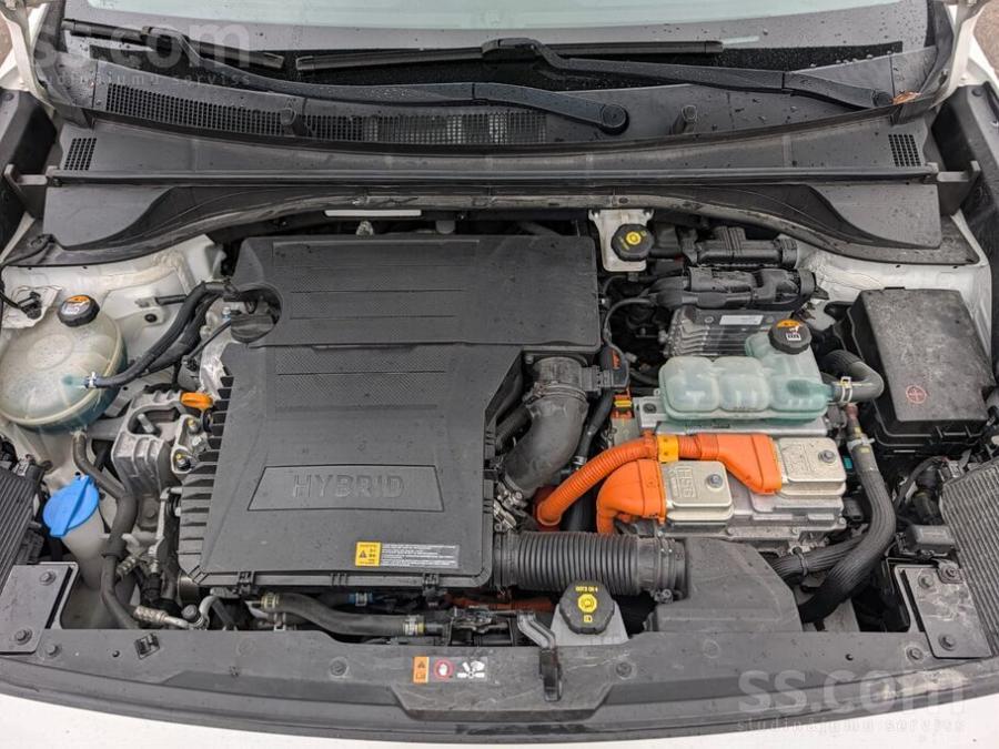 White Kia Niro 2020 in Jurmala, with an engine capacity of 1.60 L and mileage of 0 thousand km for 13850 €, photo 28 on AUTOMOTO.COM.LV