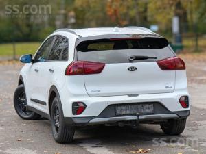 Balts Kia Niro 2020 Jūrmala, ar dzinēja tilpumu 1.60 L un nobraukumu 0 tūkst. km par 13850 €, foto 6 vietnē AUTOMOTO.COM.LV