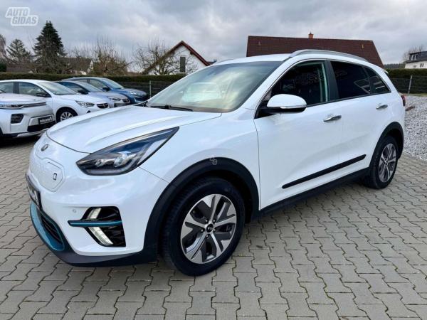 Balts Kia Niro 2021 Kauņa, ar dzinēja tilpumu 0.00 L un nobraukumu 62 tūkst. km par 21678 €, foto 3 vietnē AUTOMOTO.COM.LV