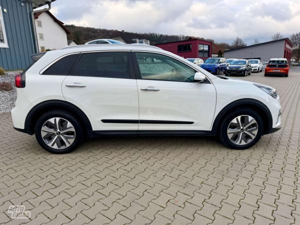 Balts Kia Niro 2021 Kauņa, ar dzinēja tilpumu 0.00 L un nobraukumu 62 tūkst. km par 21678 €, foto 8 vietnē AUTOMOTO.COM.LV