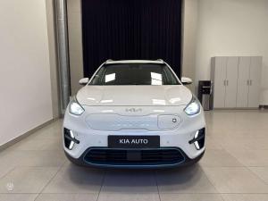 White Kia Niro 2021 in Vilnius, with an engine capacity of 0.00 L and mileage of 71 thousand km for 19700 €, photo 3 on AUTOMOTO.COM.LV