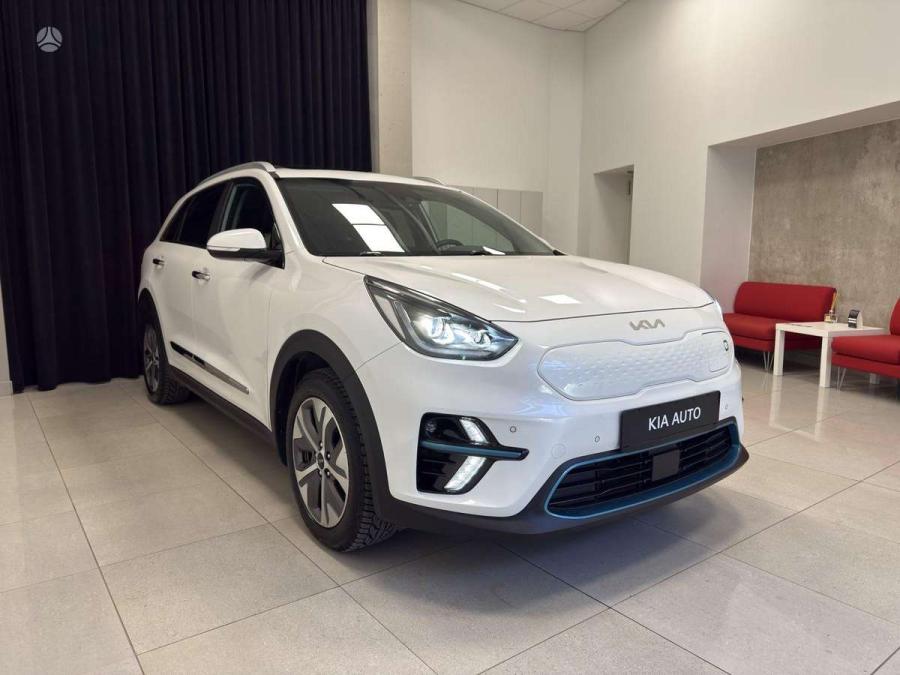 White Kia Niro 2021 in Vilnius, with an engine capacity of 0.00 L and mileage of 71 thousand km for 19700 €, photo 27 on AUTOMOTO.COM.LV