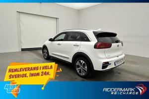 White Kia Niro 2021 in Kaunas, with an engine capacity of 0.00 L and mileage of 58 thousand km for 26363 €, photo 6 on AUTOMOTO.COM.LV