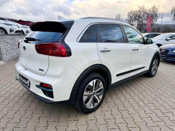 Balts Kia Niro 2021 Kauņa, ar dzinēja tilpumu 0.00 L un nobraukumu 55 tūkst. km par 22201 €, foto 7 vietnē AUTOMOTO.COM.LV
