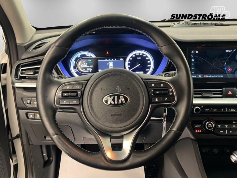 White Kia Niro 2021 in Kaunas, with an engine capacity of 0.00 L and mileage of 83 thousand km for 23595 €, photo 20 on AUTOMOTO.COM.LV
