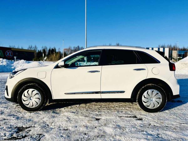 Balts Kia Niro 2021 Klaipėda, ar dzinēja tilpumu 1.58 L un nobraukumu 71 tūkst. km par 15800 €, foto 7 vietnē AUTOMOTO.COM.LV