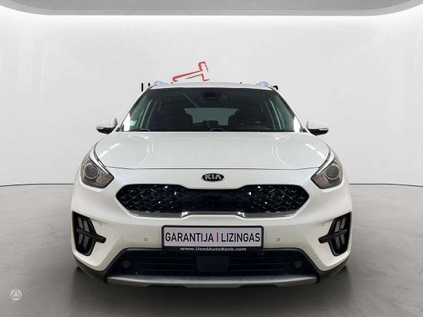 White Kia Niro 2021 in Marijampole, with an engine capacity of 1.58 L and mileage of 112 thousand km for 16335 €, photo 2 on AUTOMOTO.COM.LV
