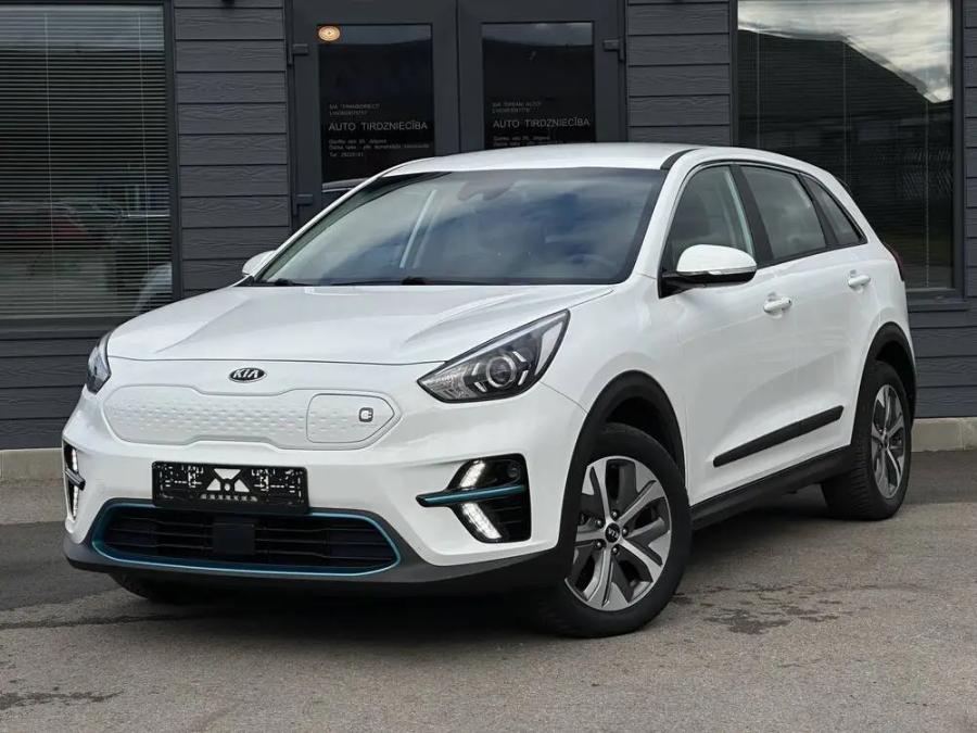 Balts Kia Niro 2021 Jelgava, ar dzinēja tilpumu 0.10 L un nobraukumu 19 tūkst. km par 19950 €, foto 4 vietnē AUTOMOTO.COM.LV