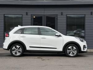 Balts Kia Niro 2021 Jelgava, ar dzinēja tilpumu 0.10 L un nobraukumu 19 tūkst. km par 19950 €, foto 6 vietnē AUTOMOTO.COM.LV