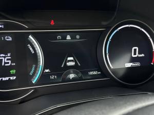 Balts Kia Niro 2021 Jelgava, ar dzinēja tilpumu 0.10 L un nobraukumu 19 tūkst. km par 19950 €, foto 17 vietnē AUTOMOTO.COM.LV