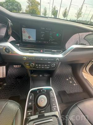 Balts Kia Niro 2021 Rīga, ar dzinēja tilpumu 0.00 L un nobraukumu 82 tūkst. km par 20500 €, foto 8 vietnē AUTOMOTO.COM.LV