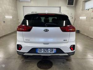 Balts Kia Niro 2021 Marijampole, ar dzinēja tilpumu 1.58 L un nobraukumu 162 tūkst. km par 12088 €, foto 6 vietnē AUTOMOTO.COM.LV