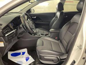 Balts Kia Niro 2021 Marijampole, ar dzinēja tilpumu 1.58 L un nobraukumu 162 tūkst. km par 12088 €, foto 10 vietnē AUTOMOTO.COM.LV