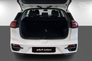 White Kia Niro 2022 in Kaunas, with an engine capacity of 0.00 L and mileage of 90 thousand km for 29093 €, photo 16 on AUTOMOTO.COM.LV