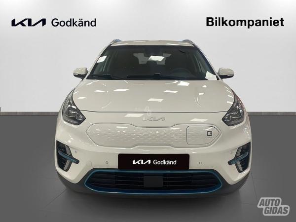 White Kia Niro 2022 in Kaunas, with an engine capacity of 0.00 L and mileage of 51 thousand km for 28811 €, photo 2 on AUTOMOTO.COM.LV