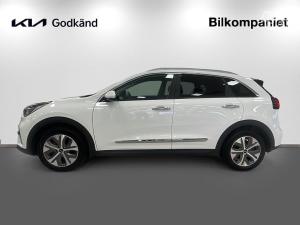 White Kia Niro 2022 in Kaunas, with an engine capacity of 0.00 L and mileage of 51 thousand km for 28811 €, photo 4 on AUTOMOTO.COM.LV