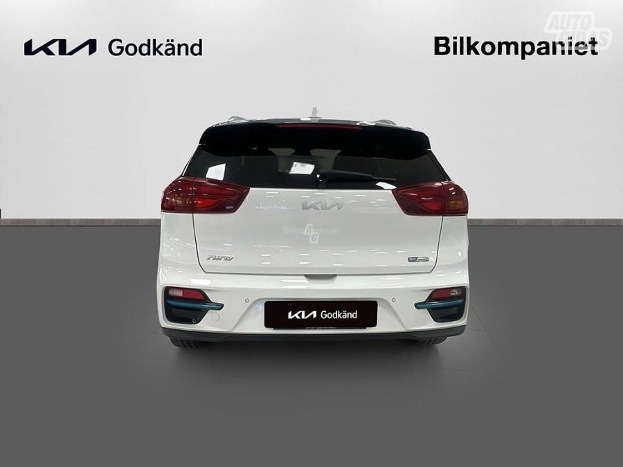 White Kia Niro 2022 in Kaunas, with an engine capacity of 0.00 L and mileage of 51 thousand km for 28811 €, photo 5 on AUTOMOTO.COM.LV