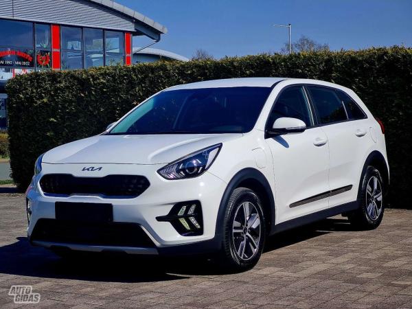 Balts Kia Niro 2022 Kauņa, ar dzinēja tilpumu 1.60 L un nobraukumu 20 tūkst. km par 24233 €, foto 3 vietnē AUTOMOTO.COM.LV